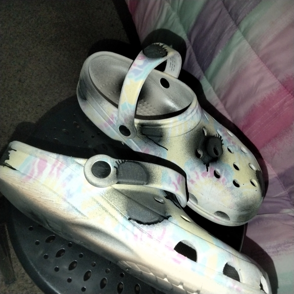 CROCS | Shoes | Crocs Black Spots Womens 9 | Poshmark